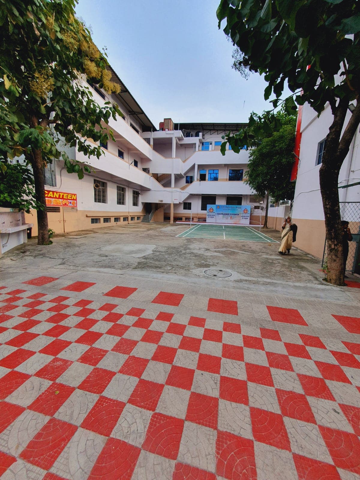A. M. Oxford Public School